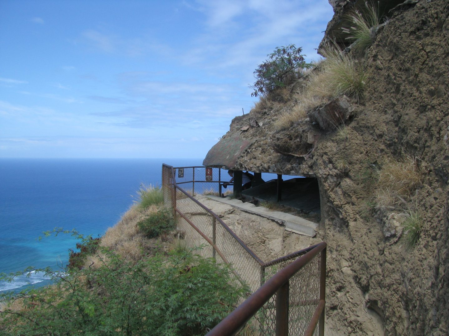 Diamond Head_Bunker-Omer van Kloeten,Flickr,CC BY-NC-SA 2.0 | メディア ...