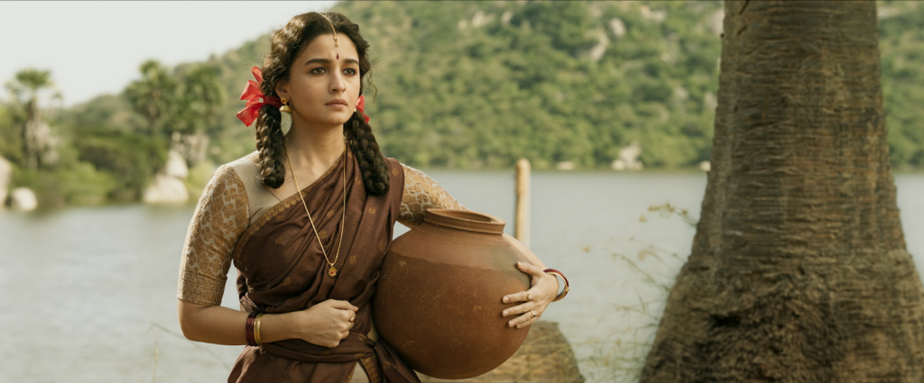 RRR_nuki_037 | メディア | BANGER!!!（バンガー） 映画愛、爆発!!!